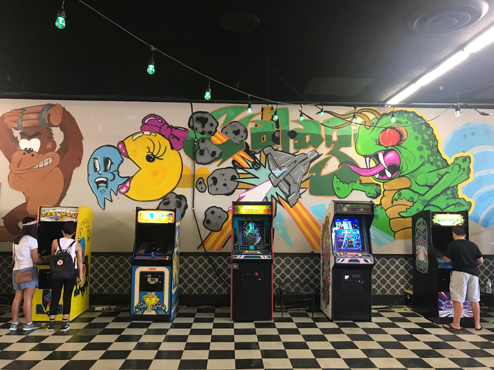 Vintage Arcade Fun at the Fair! – Hot Blog On A Stick