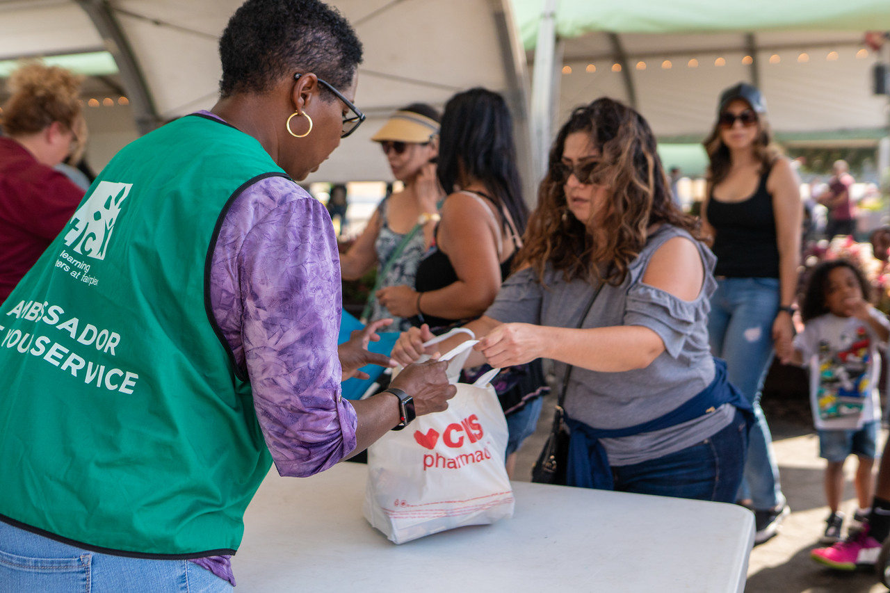Ways to Give Back at the Fair – Hot Blog On A Stick